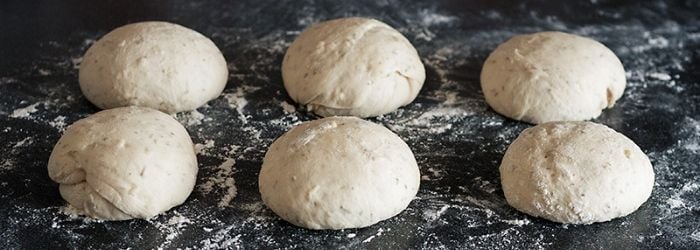 Técnicas de amasado manual o mecánico: ¿cuál es mejor?